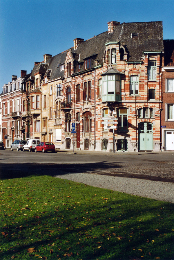 Avenue Van Cutsem 27, 28-28b, 29 Rue des Volontaires 1 Tournai ...